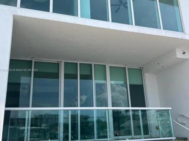 400 Sunny Isles Blvd #117, Sunny Isles Beach, FL 33160