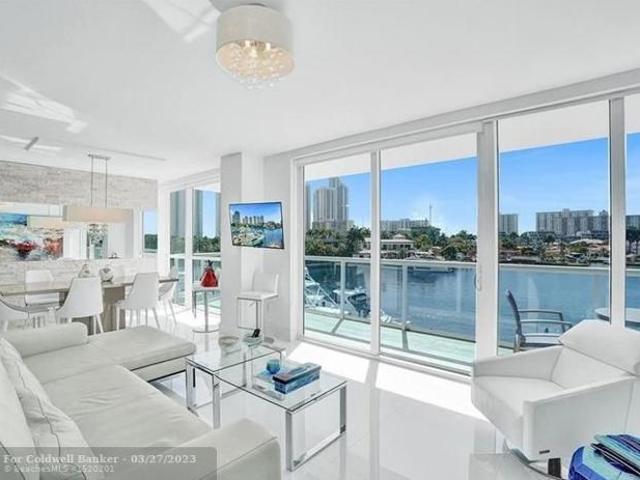 400 Sunny Isles Blvd #319, Sunny Isles Beach, FL 33160