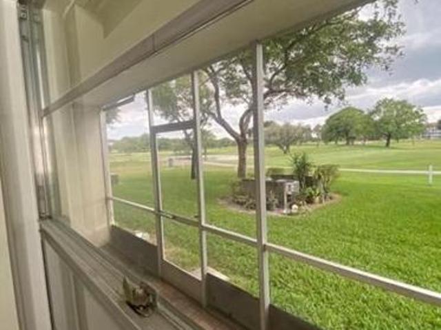 400 Sw 134Th Way Unit 102F, Pembroke Pines, FL