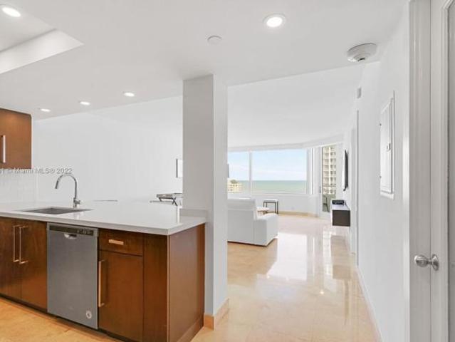 400 Pointe Dr S #1408, Miami Beach, FL 33139