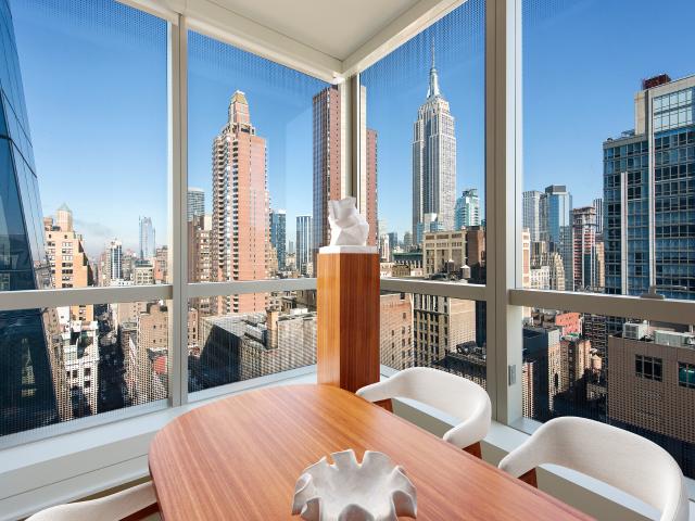 400 PARK Avenue S 25E