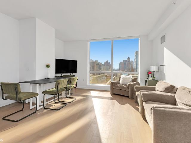 400 Park Avenue South, New York, NY
