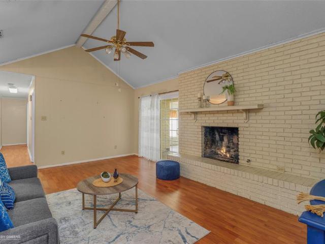 400 Plaza Circle