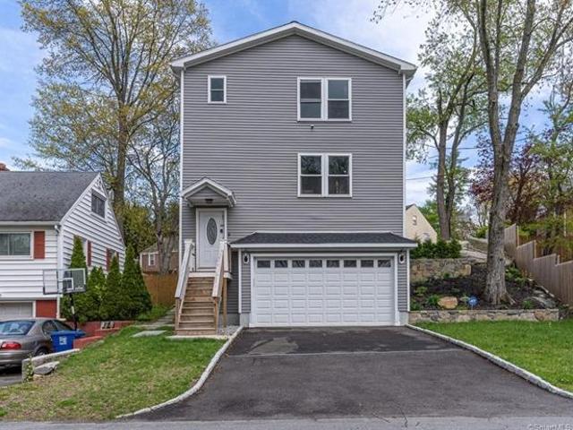 400 Priscilla St, Bridgeport, CT 06610