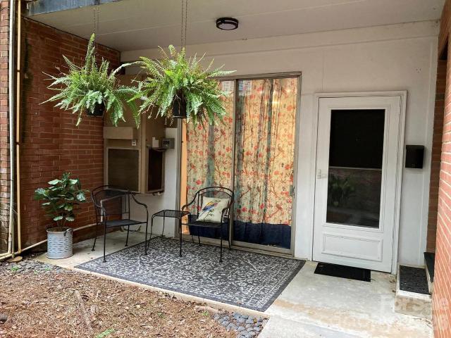 400 Queens Rd, Unit E5, Charlotte, NC 28207 | MLS #4373 | Compass