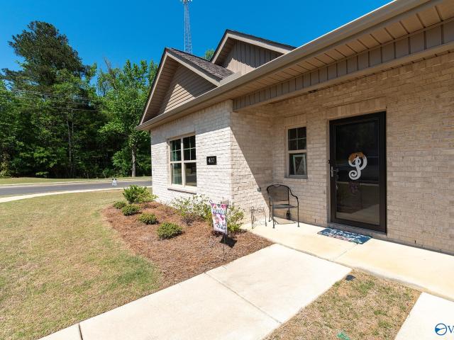 400 Ronnie Drive SE 400