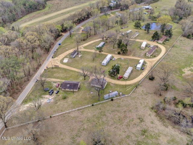 400 Red Hill Circle