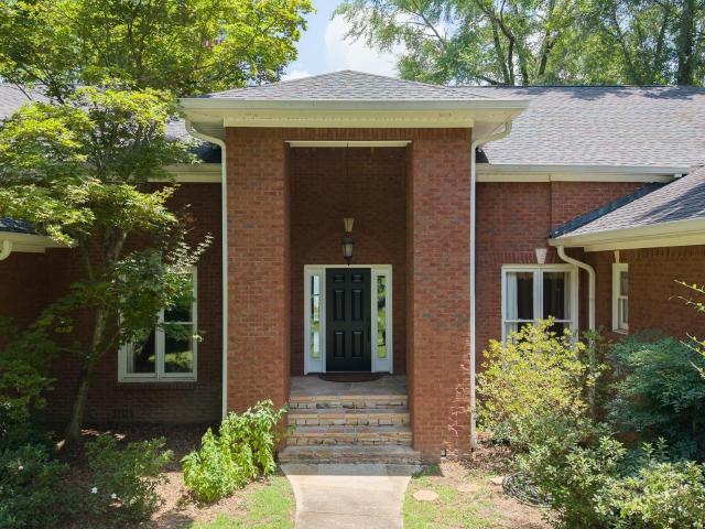 400 River Oaks Drive