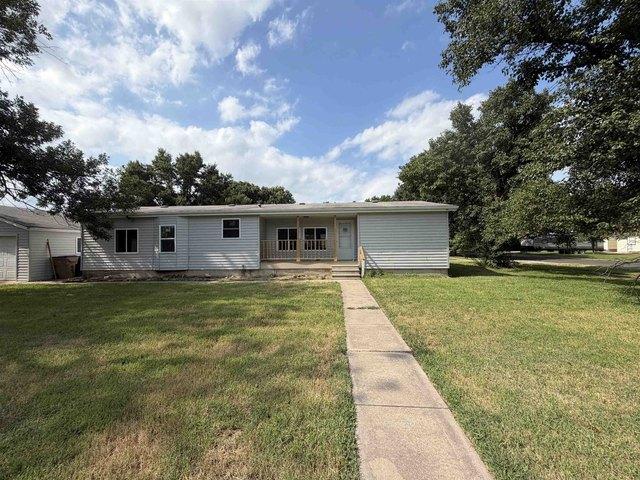 400 W 5th St, Sedgwick, KS 67135