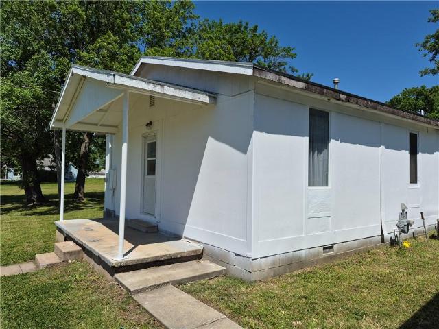 400 W 5th Street