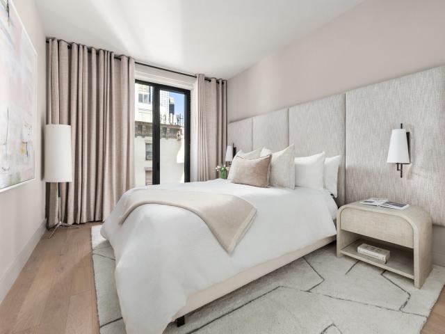 400 W 38TH Street 5CN