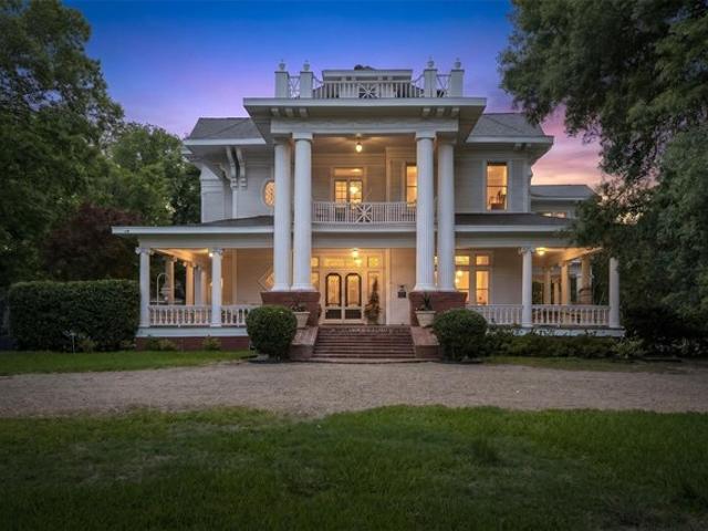 400 W Denton St, Ennis, TX 75119