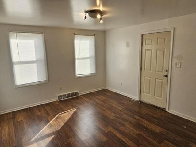 400 Green St W, Millville, NJ 08332