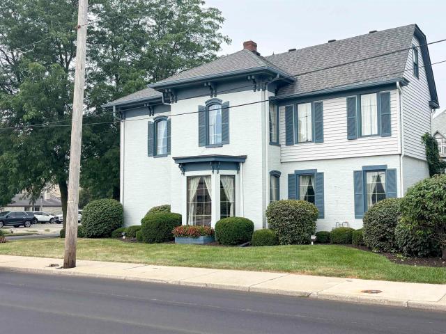 400 W Jackson Street
