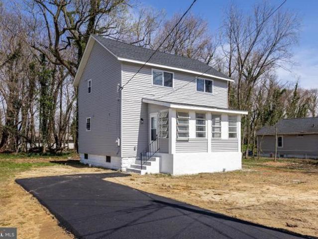 400 W Oxford St, Vineland, NJ 08360