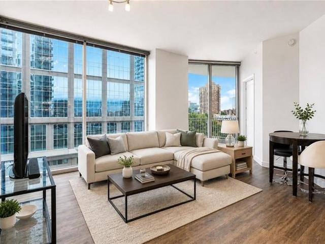 400 W Peachtree St NW Unit 806, Atlanta, GA 30308