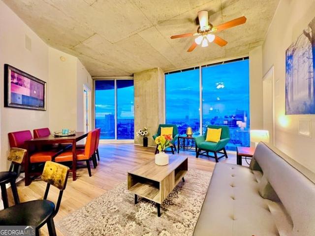400 W Peachtree St NW Unit 2704, Atlanta, GA 30308