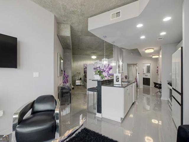 400 W Peachtree St NW Unit 2914, Atlanta, GA 30308