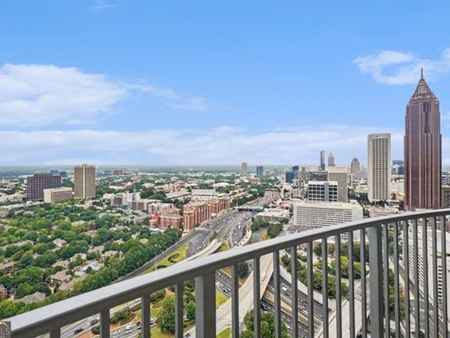 400 W Peachtree St NW Unit 3703, Atlanta, GA 30308