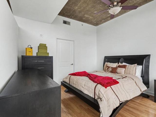 400 W Peachtree Street NW 1812