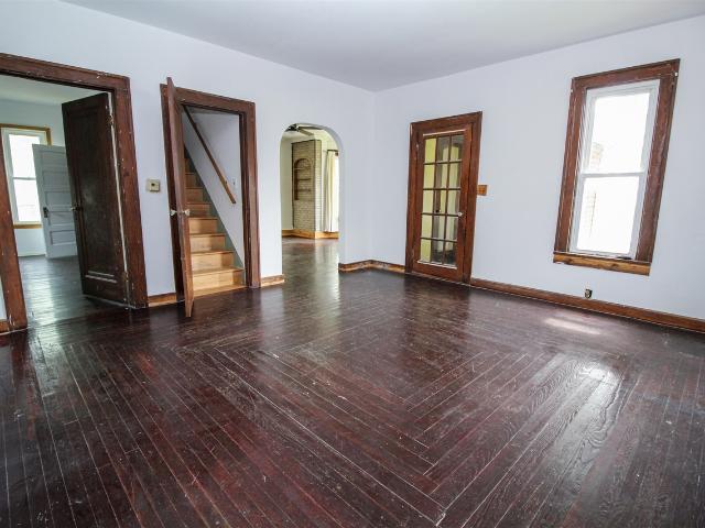 400 W Peck Avenue