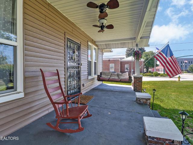 400 W Rockwood St