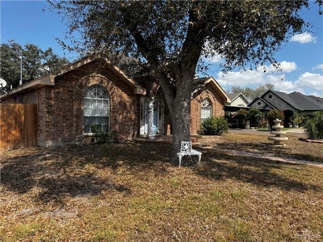 400 W Seminole Avenue