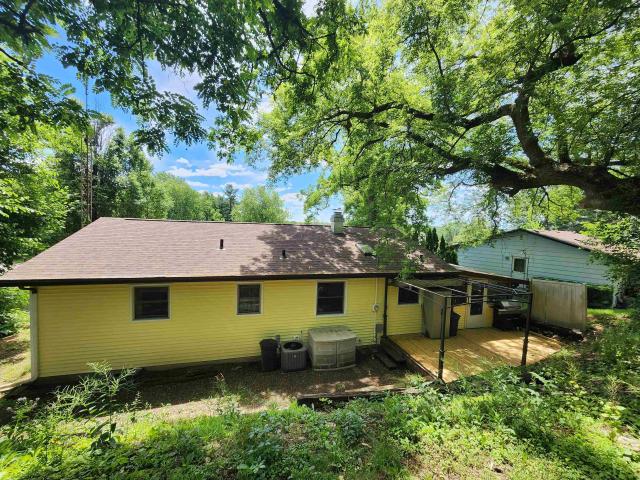 400 Woodcrest Lane