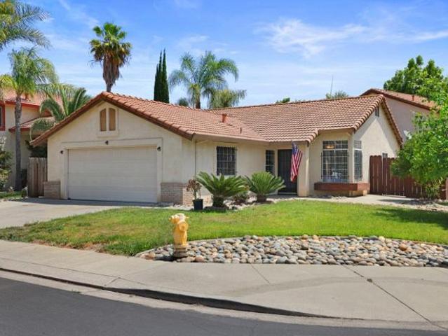 400 Waddell Way, Modesto, CA 95357