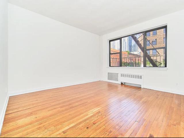 400 West 45th Street, New York, NY