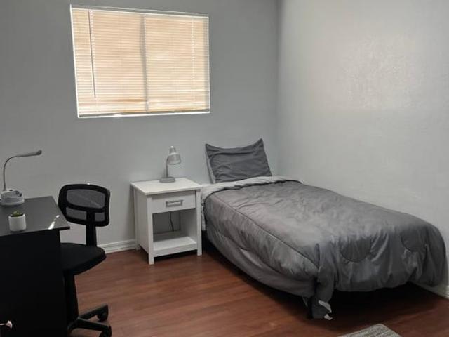 $400 total move in Dobson & Southern
