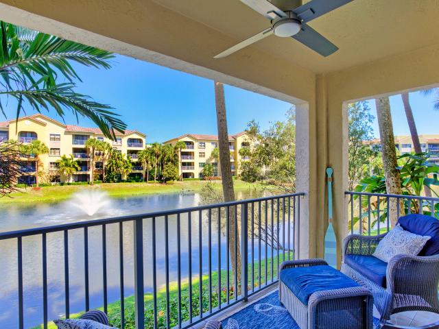 400 Uno Lago Dr, Unit 204, Juno Beach, FL 33408 | MLS #R11163