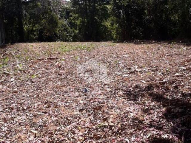 400m de Terreno na Estrada Afonso Lourenço Mariante