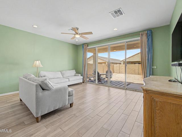40140 W ELM Drive