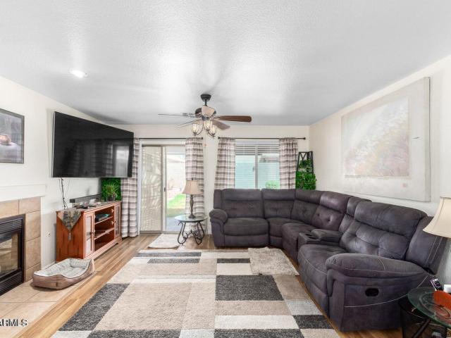 40147 n cassara drive