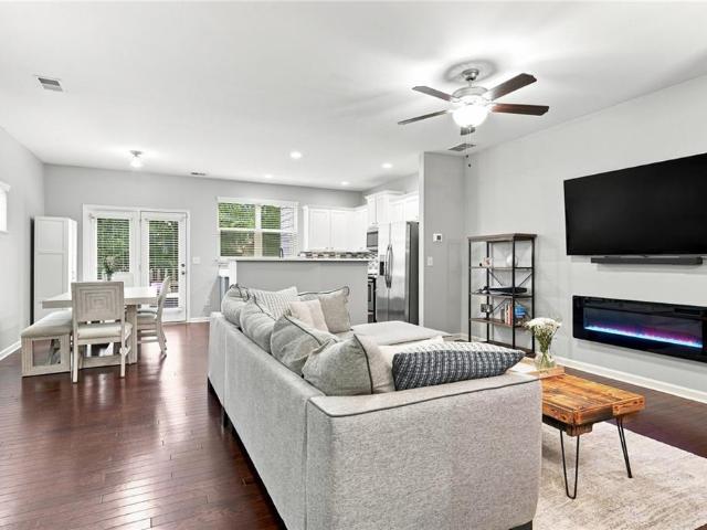 4014 Cyrus Crest Circle NW