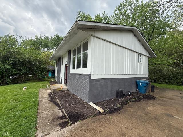 4014 Richelieu Rd, Indianapolis, IN 46226 | MLS #22095 | Compass