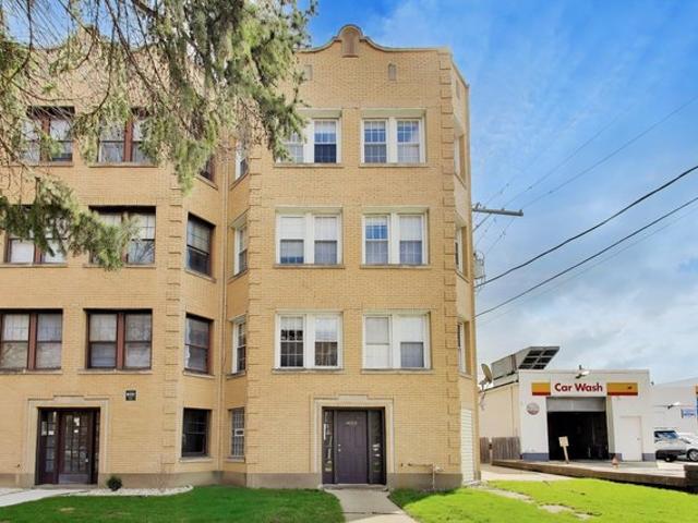 4015 N Mozart St, Chicago, IL 60618