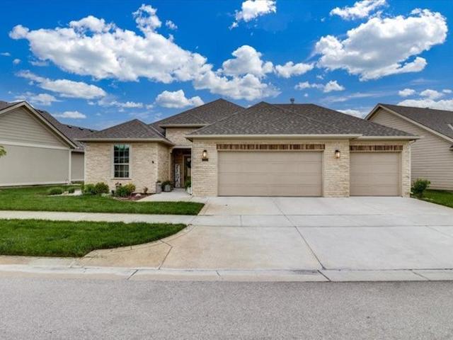 4015 N Solano Ct, Wichita, KS 67205