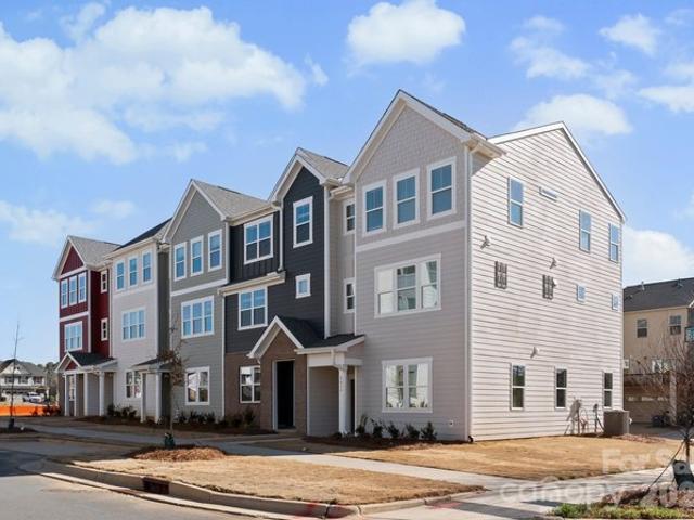 4015 Bass River Pkwy, Charlotte, NC 28217