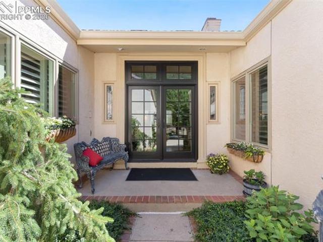 4015 Hermitage Drive