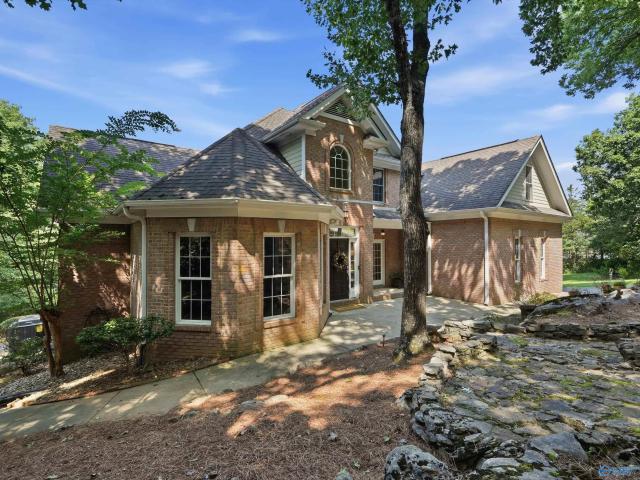 4015 High Mountain Road NE
