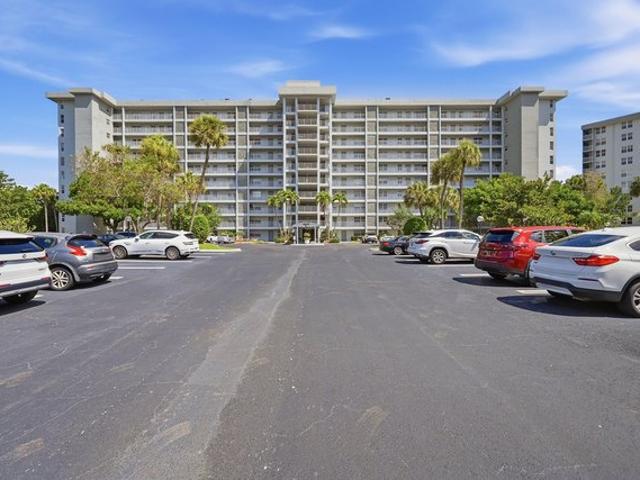 4015 W Palm Aire Dr Apt 1001, Pompano Beach, FL 33069
