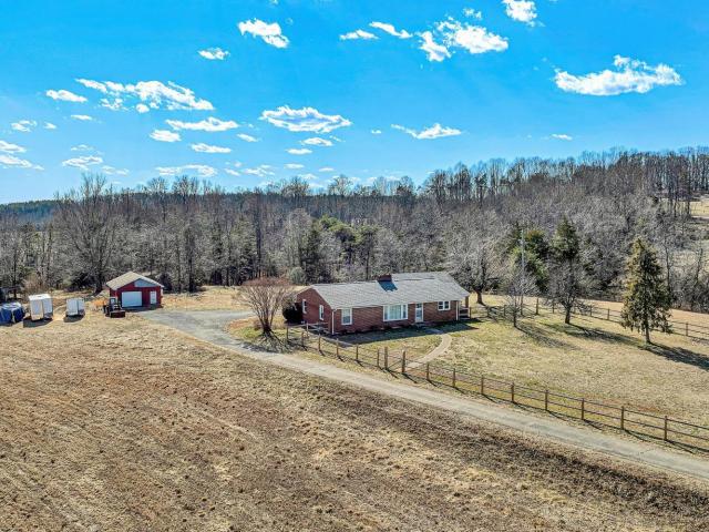 4015 White House Road