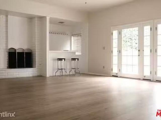 40161001 10727 Baton Rouge Ave