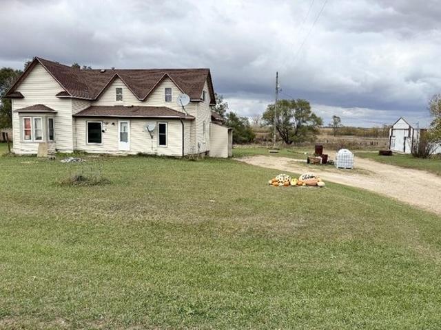 40166 th St, Woonsocket, SD 57385