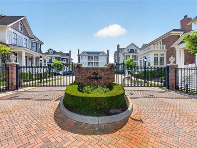 4016 Harlow St, Virginia Beach, VA 23451