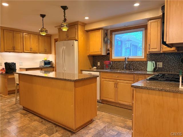 4016 Kinney Gulf Road