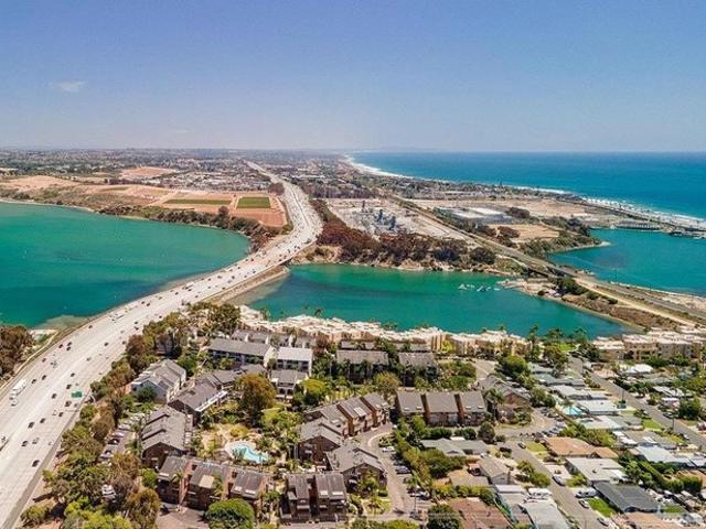 4016 Layang Cir Apt C, Carlsbad, CA 92008