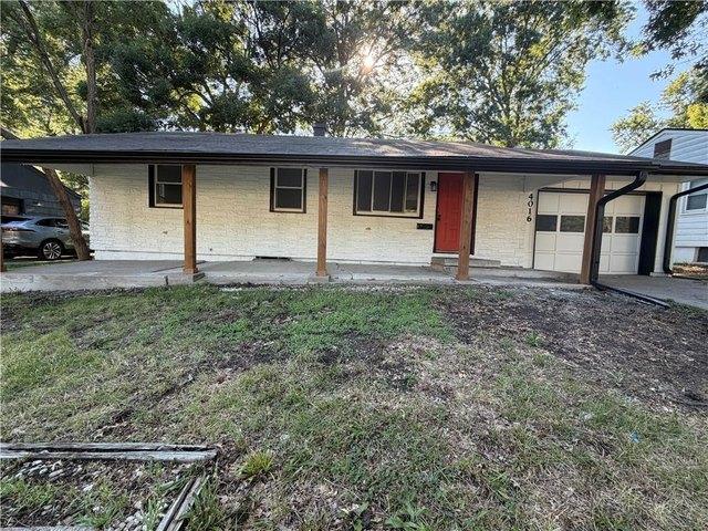 4016 S Spring St, Independence, MO 64055